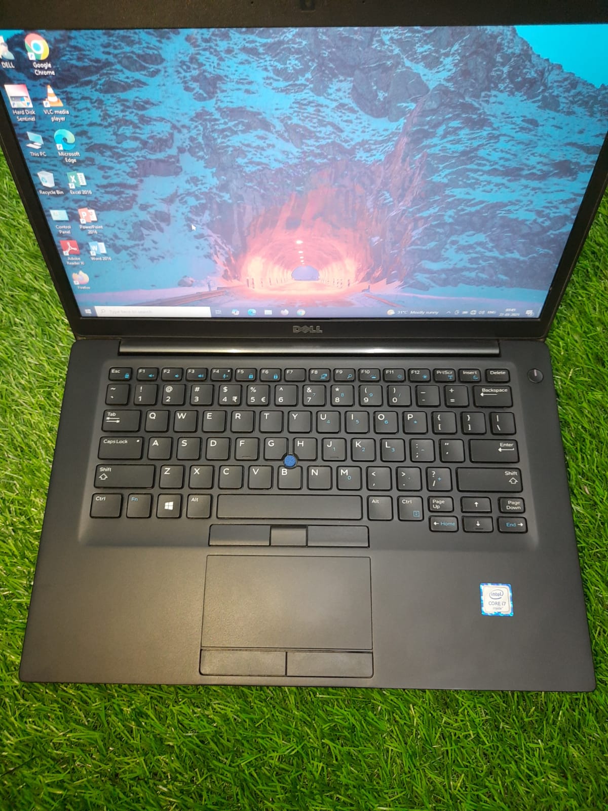DELL LATITUDE 7480 Refurbished Laptop | i7 6th gen | 8GB RAM | 256GB m ...
